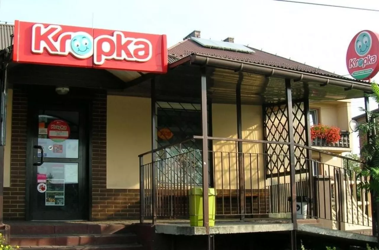 Kropka - informacje o sieci sklepów spożywczych - franczyzawhandlu.pl